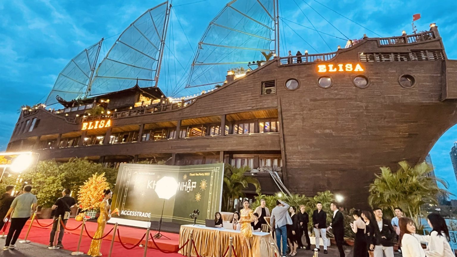 THƯ VIỆN ẢNH - Elisa Floating Restaurant